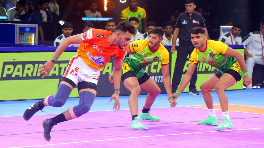 Patna Pirates vs Puneri Paltan in match 116 of Pro Kabaddi Season 11