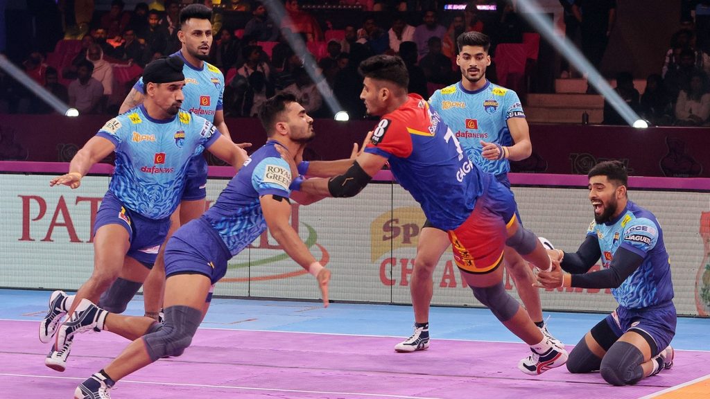 Bengal Warriors beat U.P. Yoddhas 42-37 in match 70 of Pro Kabaddi ...