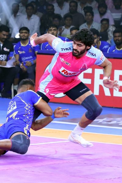 Nitin Tomar profile - Age, Raid Points, Tackles, Position, Team ...