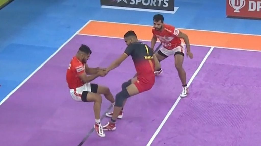 Sombir (Gujarat Giants) | Defender of the Day: December 3 | PKL Season 10
