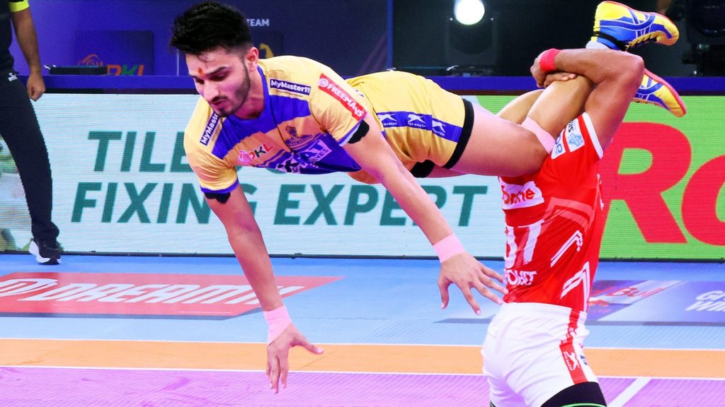 Tamil Thalaivas beat Gujarat Giants 44-25 in match 25 of Pro Kabaddi ... Tamil Thalaivas beat Gujarat Giants 44-25 in match 25 of Pro Kabaddi ...