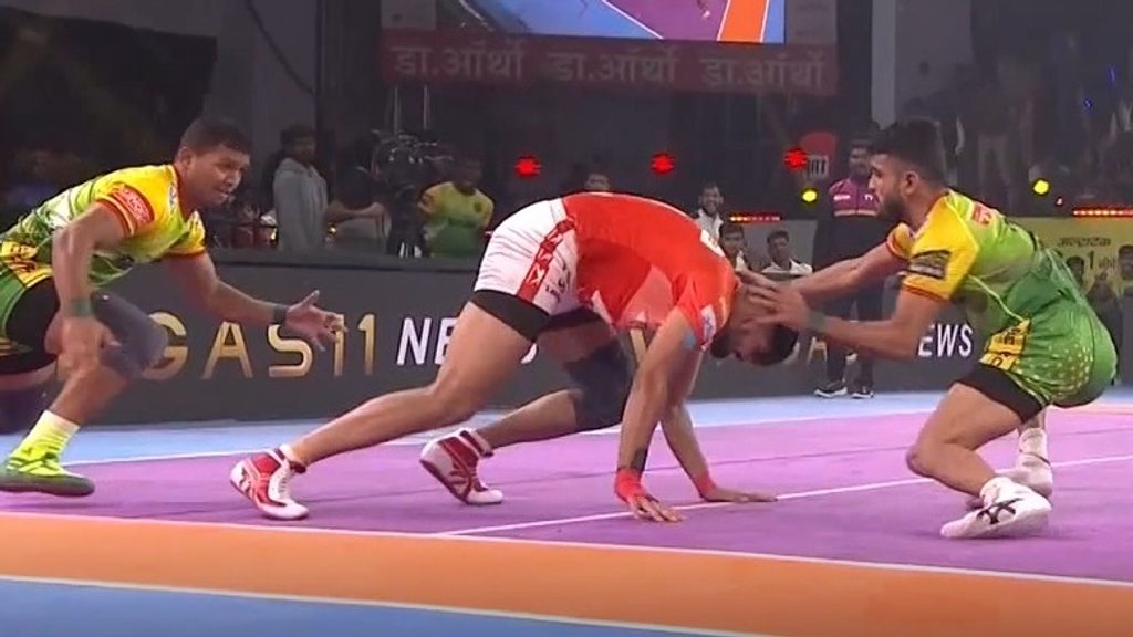 Ankit's Super Tackle on Parteek Dahiya | Moment of the Day: January 29 ...
