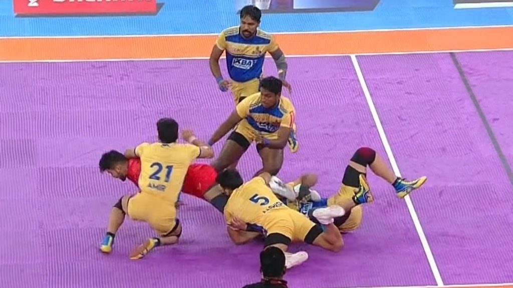 Fans’ Choice Favourite Super Raid from Season 11 – Naveen Kumar | Pro ...