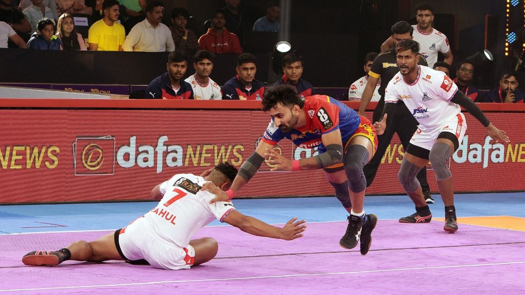 U.P. Yoddhas defeat Haryana Steelers 57-27 in match 9 of Pro Kabaddi League Season 10