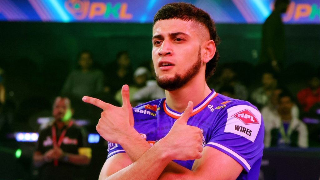 Mohammadreza Shadloui crosses 300 Tackle Points mark in Pro Kabaddi