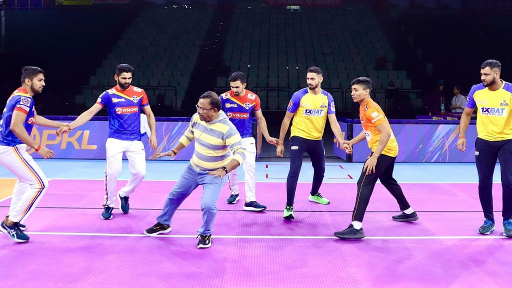 Prasad Rao presents the six key rules of kabaddi to the media